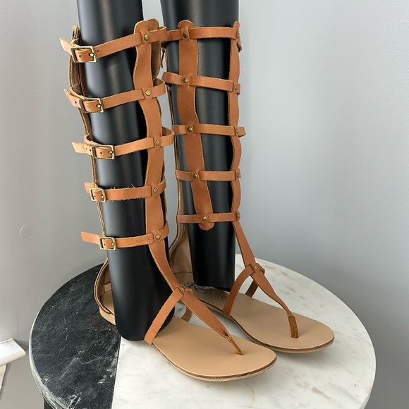 Modern Rebel | Shoes | Modern Rebel Arosa Gladiator Sandals 55 | Poshmark